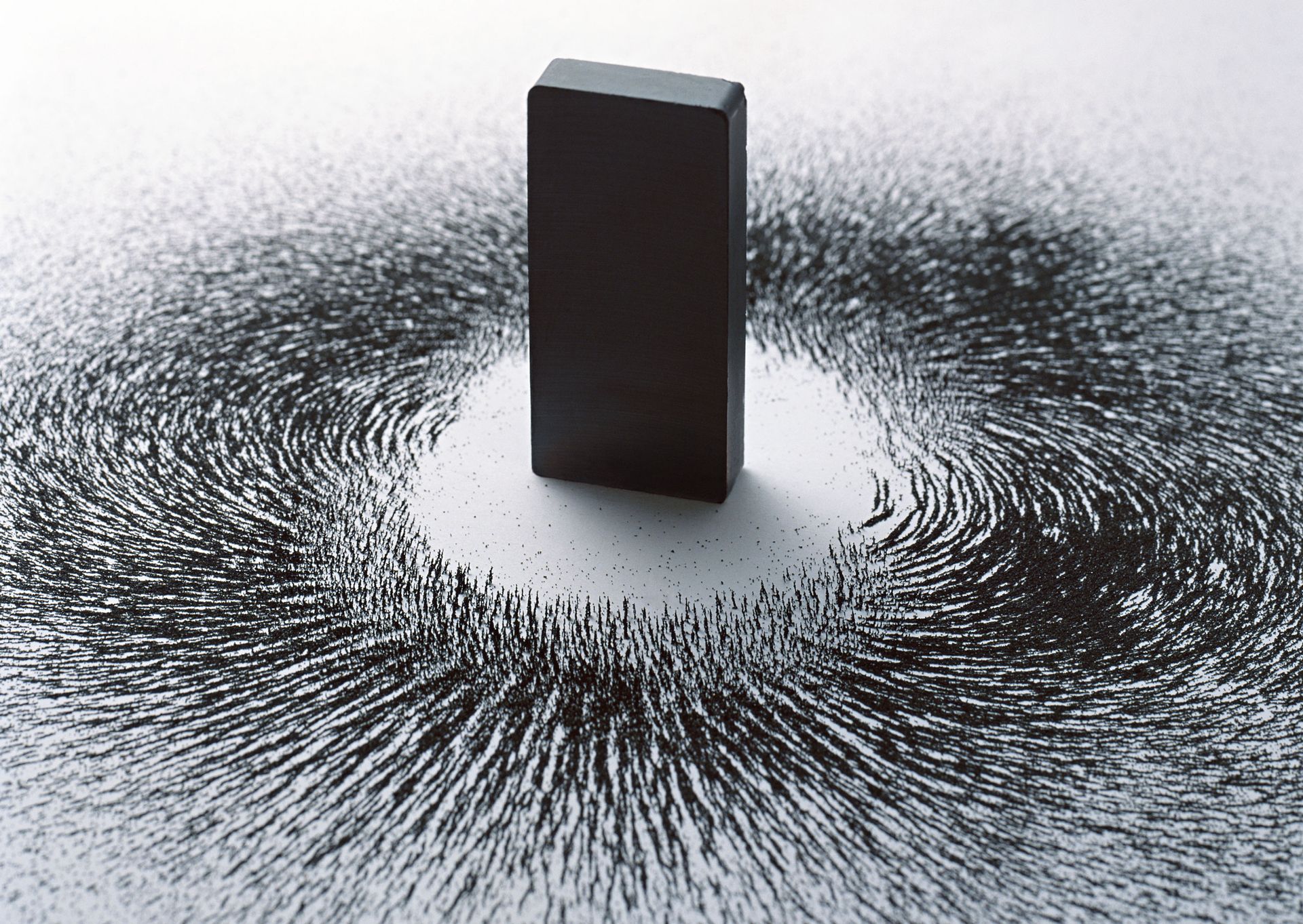 Teslameter Unveiled: How Magnetic Field Measurement Works